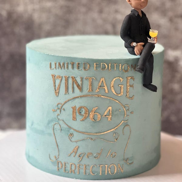 Customized People Cake Toppers. Perfect Centerpiece Decor for Your ...