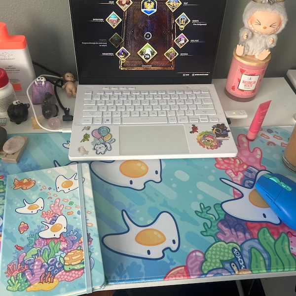 Manta Egg Desk Mat Mousepad Gaming Set up Computer Desk Water-resistant ...