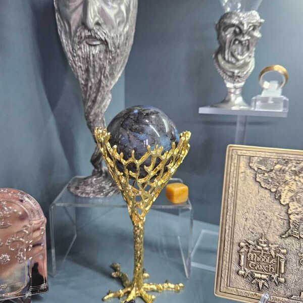 Unique Style Wooden Sphere Stand, Holds Most Size Spheres, Unique Way ...