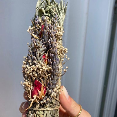 Yule Juniper & Blue Spruce Smudge Stick With Bundle Small Bouquet ...