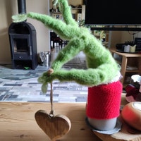 Grinch Hand Crochet Pattern - Etsy Canada