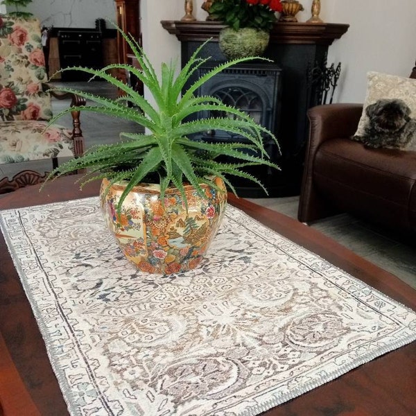 Rug Style Table Runner, Pink Table Runner, Table Runner for Dining Room ...