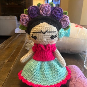 Frida Kahlo Amigurumi Doll Crochet Pattern, Frida Khalo Amigurumi ...