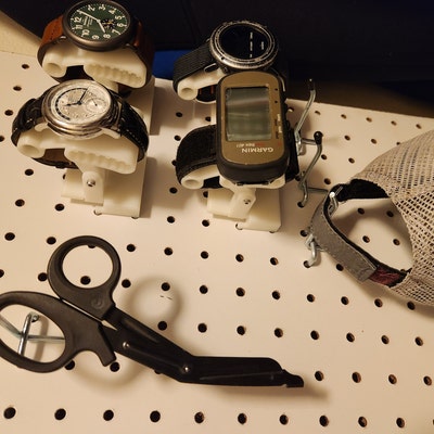 Keyboard Display Pegboard pair - Etsy