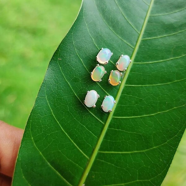 Wholesale, Bright Blue Lab Created Sapphire 1-15mm Round Diamond Cut ...