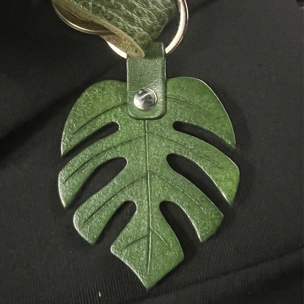 Monstera Leaf Leather Keychain - Small / Gift Ideas / Cute Boho Key ...
