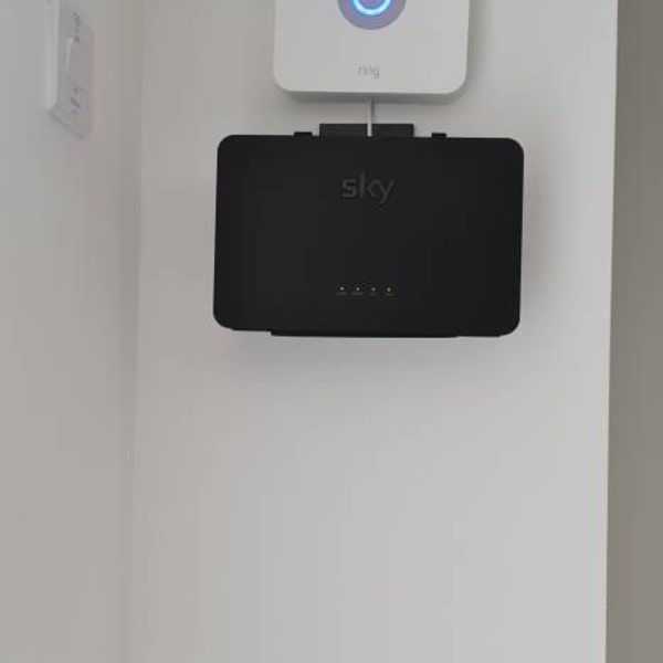 Wall Mounted TV Lighting Bracket System - LED Tape Lighting Bracket Kit ...