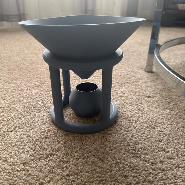 The FUNNEL Planter With Stand and Water Catch for Indoor House Plants ...
