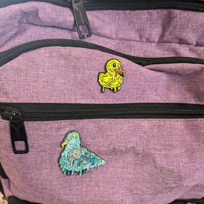 Melting Duck Luvaduckie V2 Pin green Twiddle Pin - Etsy