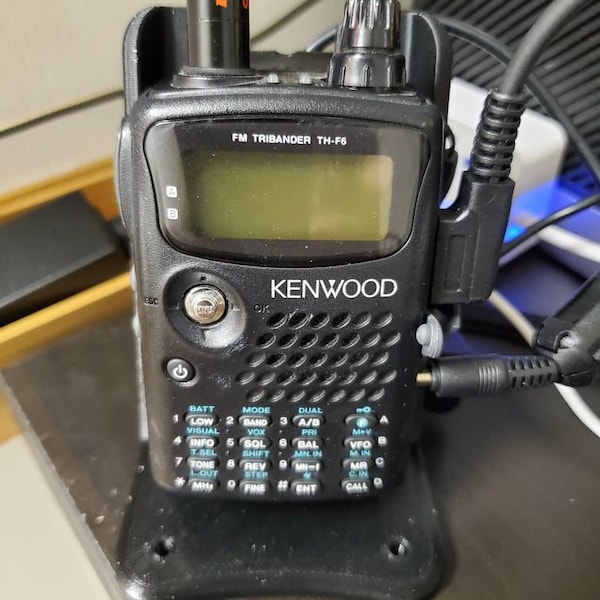 Vertical Desktop Stand for Baofeng UV-5R or BF-F8HP Handheld Radio ...