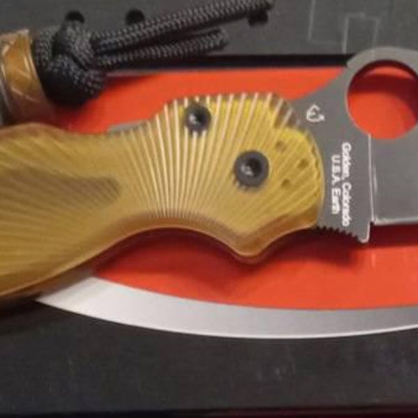 Benchmade Bugout 535 ULTEM™ Belmont Scales - Etsy