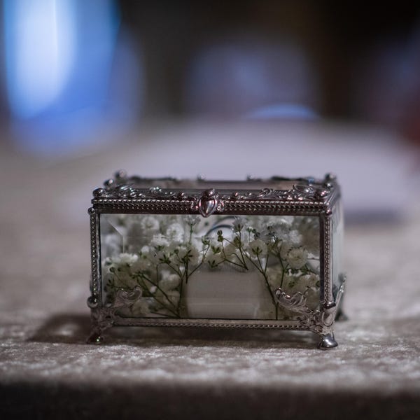 Silver Glass Pyramid Glass, Glass Casket, Geometric Box, Geometric ...