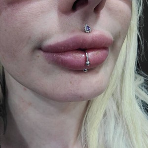 16g Teardrop Medusa Ring Lippy Loop Labret Surgical Steel Lip Ring ...