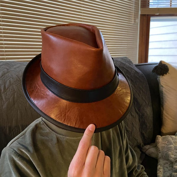 Brown Leather Pirates of the Caribbean Jack Sparrow Pirate / Tricorn ...