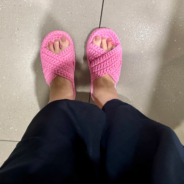 Minimalist Wrist Bag: Trendy Milk Handbag, Perfect Women's Accessory ...