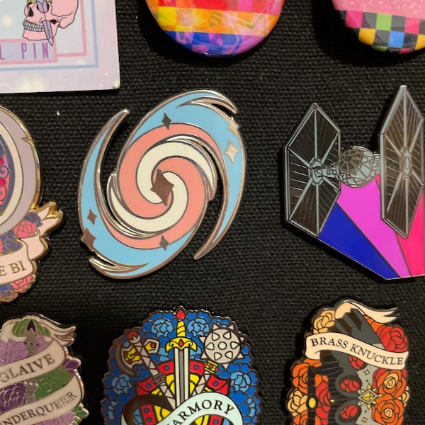 Pride Enamel Pins (achillean, Sapphic, Bi, Trans, Nb, Ace, Aro, Aro-ace ...
