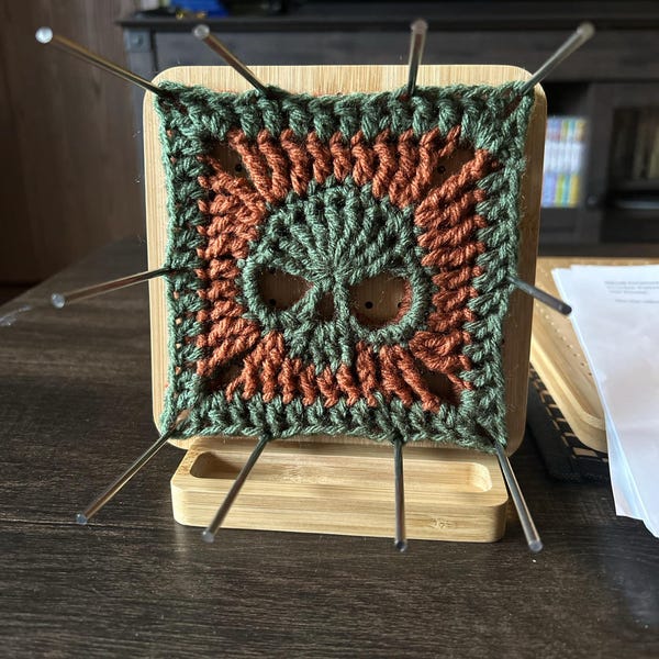 Spooky Skull Granny Square Crochet Pattern - With DIAGONAL Option - Etsy