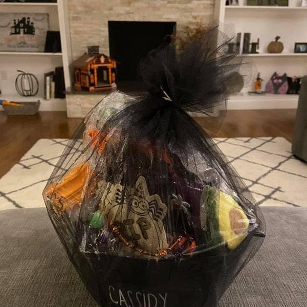 Grinch-inspired Holiday Gift Basket | Unique Seasonal Gift Set ...