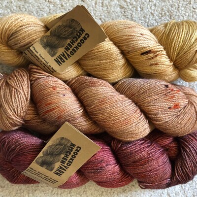 Hand Dyed Yarn caramel Mochaccino Brown Caramel Gold Pink Red Tan ...