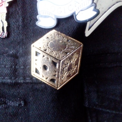 Hellraiser Puzzle Box Horror Enamel Pin the Lament Configuration ...