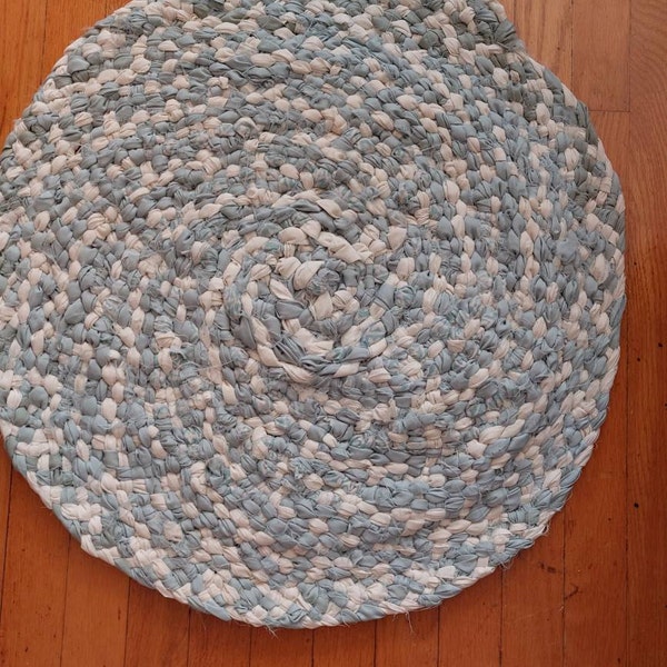 PDF Amish Knot Rag Rug Tutorial, Round Rug & Oval Rug Tutorial, AKA ...