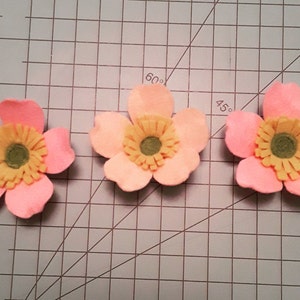 Felt Flower Pattern/tutorial PDF Download: DIY Felt Flowers Blushing ...