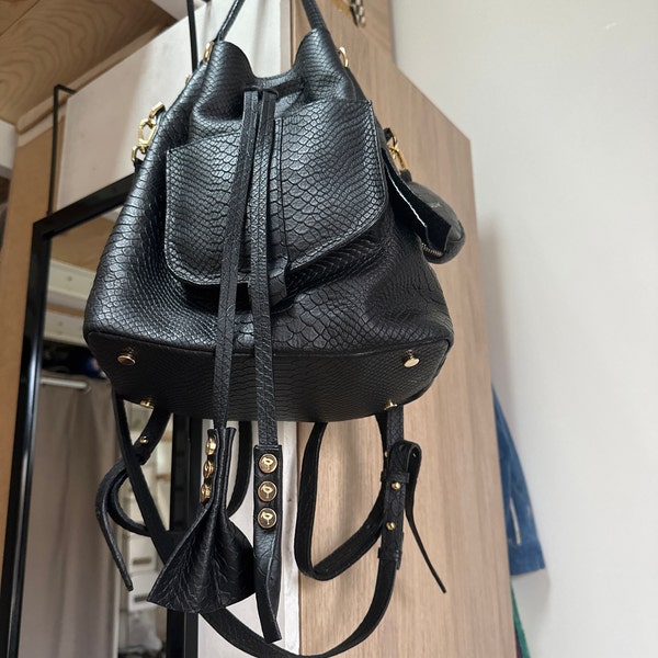 Black Leather Bucket Bag With Small Pocket, Mamba Pattern Leather ...