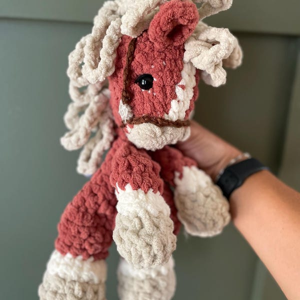 Paylin the Pony SNUGGLER Crochet Pattern | No Sew Low Sew Crochet ...