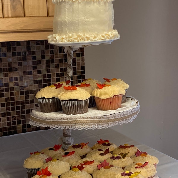 Fall Mum Flowers Fondant Cake Decorations, Chrysanthemum Flower Cake ...