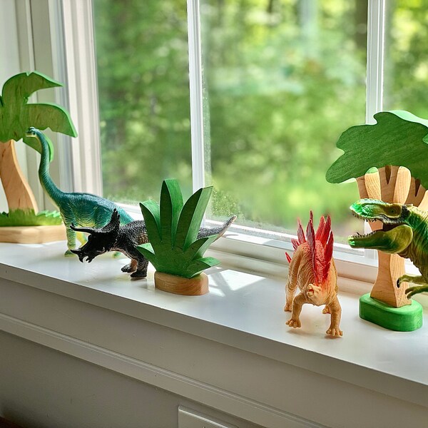 Big Wooden Tree Figurines, Wooden Tree Toy, Waldorf Wood, Ever Green ...