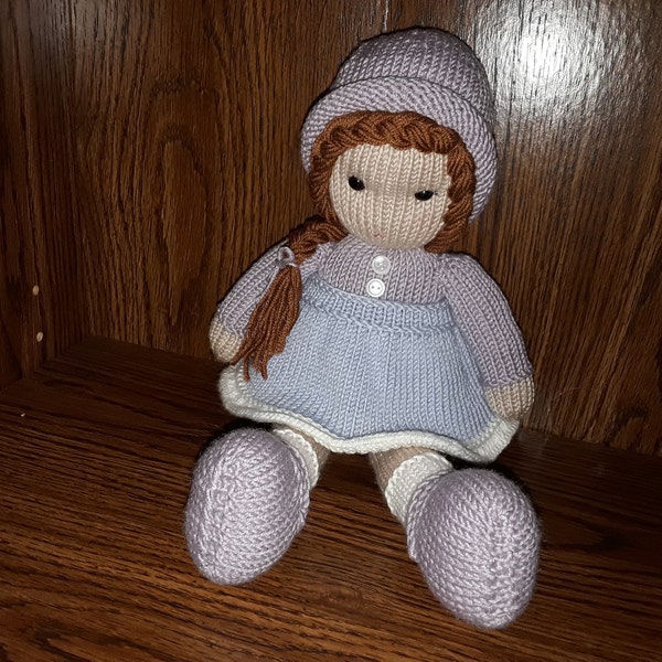 Little Yarn Dolls Knitting Pattern: TEAROOM Dolls, in the Round ...