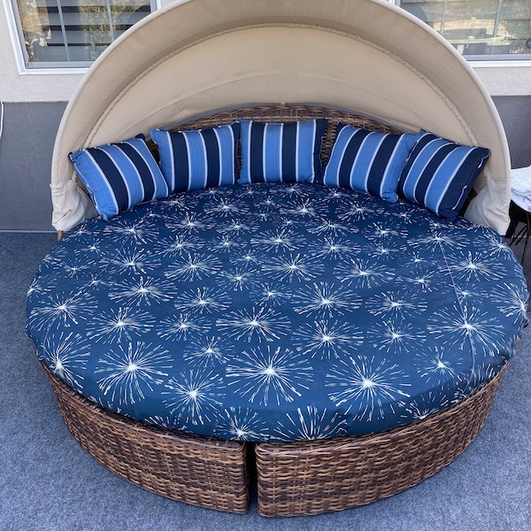 Round Outdoor Daybed Drawstring Cover - Daybed Cover - Washable ...