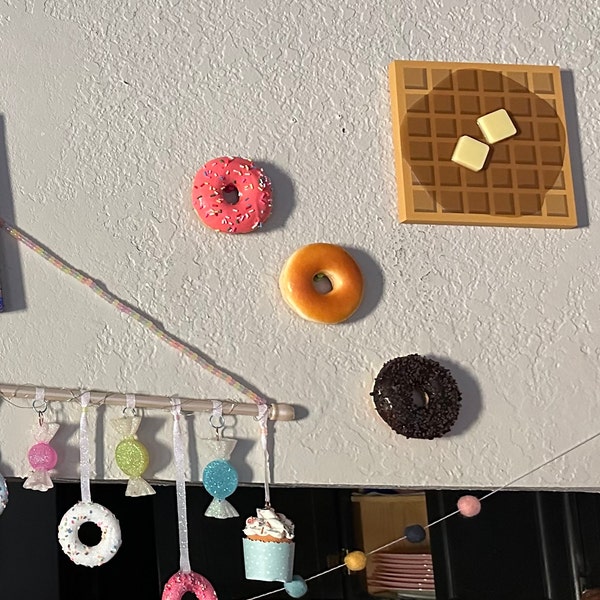 WAFFLE WALL ART - 3D Resin Food Artwork - Quirky Room Decor - Faux Food ...