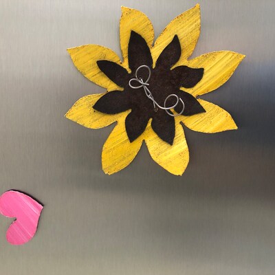 Tin Sunflower Magnets / Handmade Magnets / Rustic Tin Sunflower - Etsy