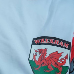 Wrexham FC Football Club Retro Style Red Football Soccer T-shirt - All ...