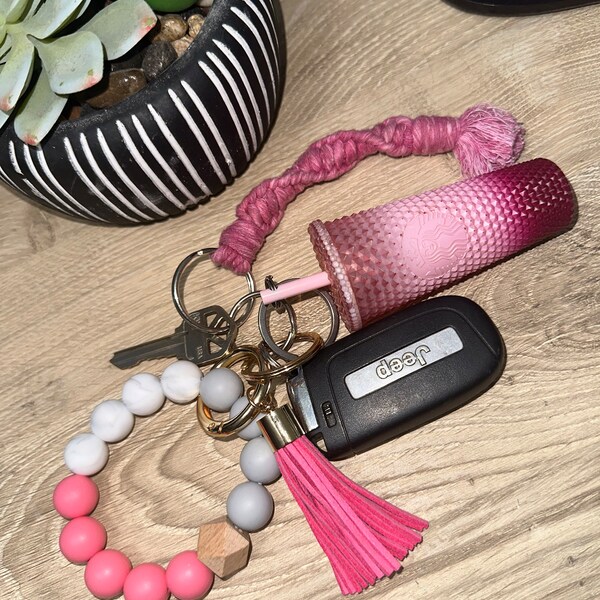 Motel Keychain Vintage Hotel Key Chain Retro Keyring Cute Keychains for ... Motel Keychain Vintage Hotel Key Chain Retro Keyring Cute Keychains for ...