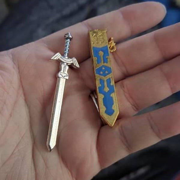 Legend of Zelda Removeable Master Sword Necklace - Charm / Pendant ...