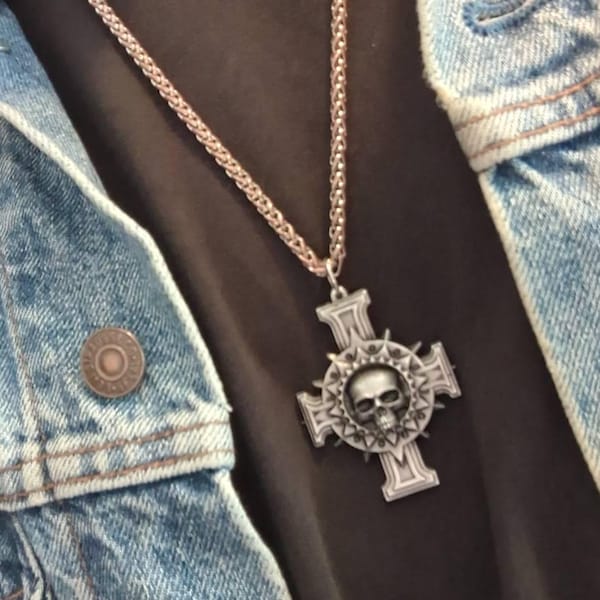 Inquisition Rosette Cross Pendent - Etsy