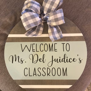 Teacher Classroom Door Sign Back to School Teacher Gift Teacher Welcome ...