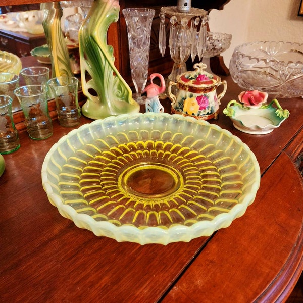 Vintage Art Glass Perfume Bottle - Etsy