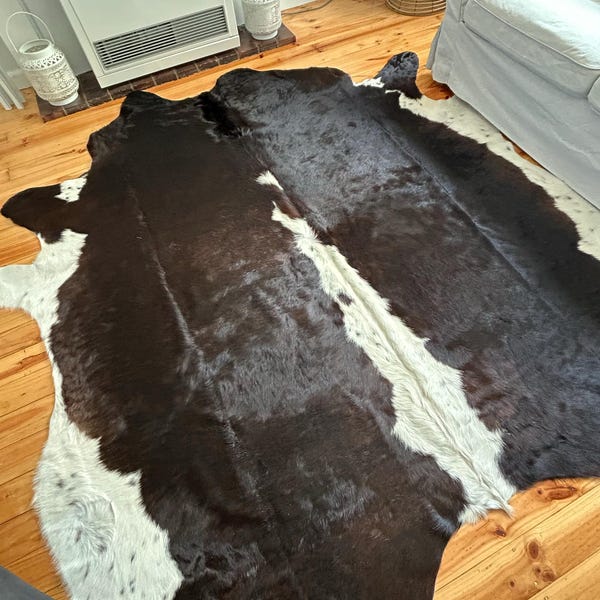 Luxury Cowhide Patchwork • Round Cowhide Patchwork Rug • Western Decor ...