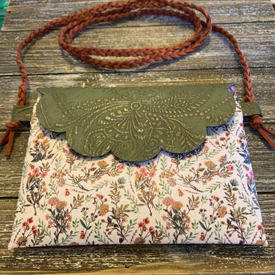 Faux Leather Bag SVG Template, Scalloped Girls Purse SVG, Toddler Handbag SVG Cross Body Pixie ...