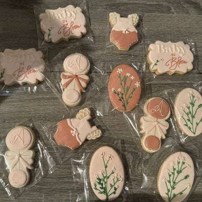 Baby in Bloom Cookies Wildflower Sugar Cookies Floral Custom Cookies ...