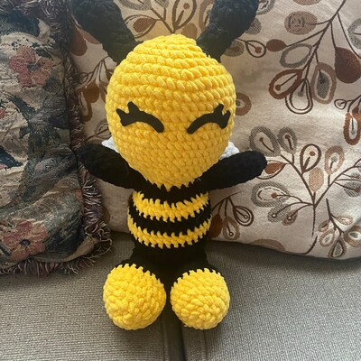 Hatching Bumblebee Crochet Pattern, Bee Pattern - Etsy