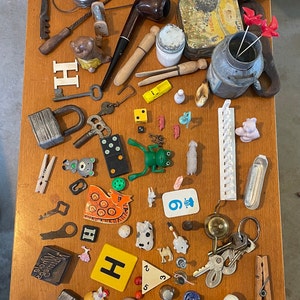 Vintage Junk Drawer Lot Mystery Box Vintage Items Assemblage Altered ...
