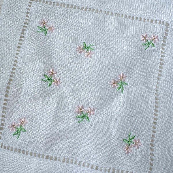 American Flag Embroidery Design, Mini Crossed Flags Outline, 4th of ...