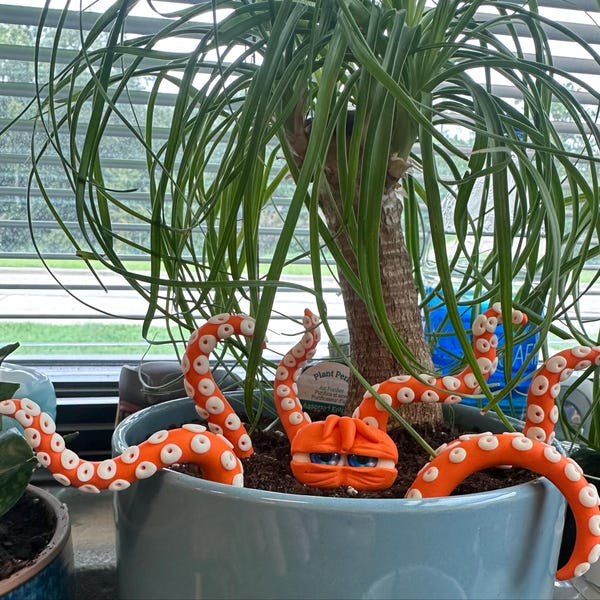 Glow in the Dark Octopus Plant Pot Decoration: Quirky Plant Pet. Wall ...