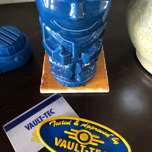 Chateau Picard Wine Box Inspired by Star Trek Picard | Housewarming ...