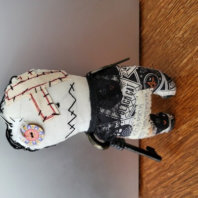 Mini Voodoo Dolls-sack of Voodoo-tiny Voo Doo Dolls in Sack-halloween ...