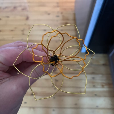 3D Wire Large Flowers / Handmade Delicate & Minimalistic Wire Art ...